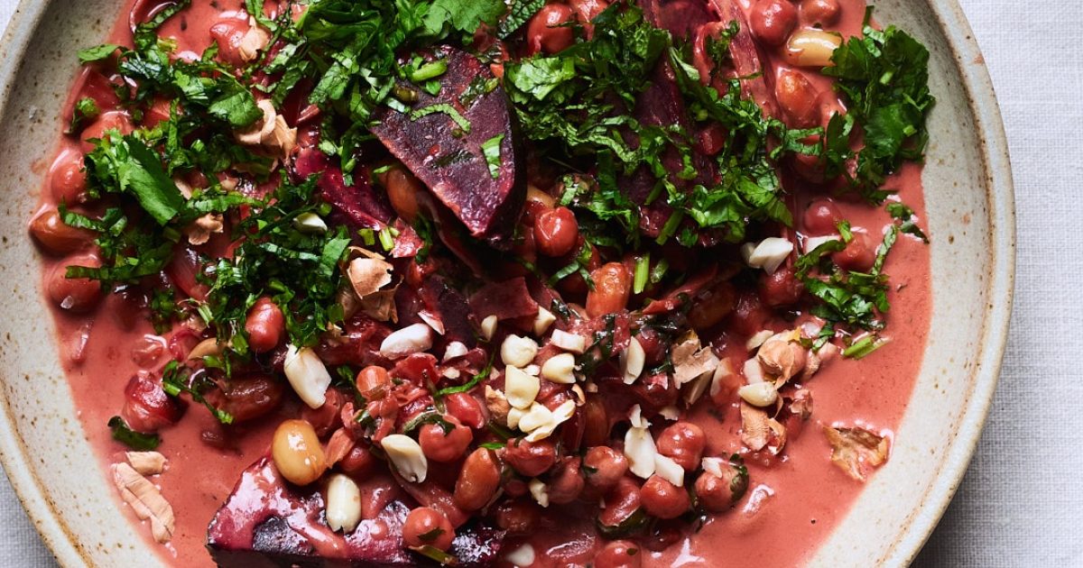 Beetroot and Chickpea Curry | Detox Kitchen